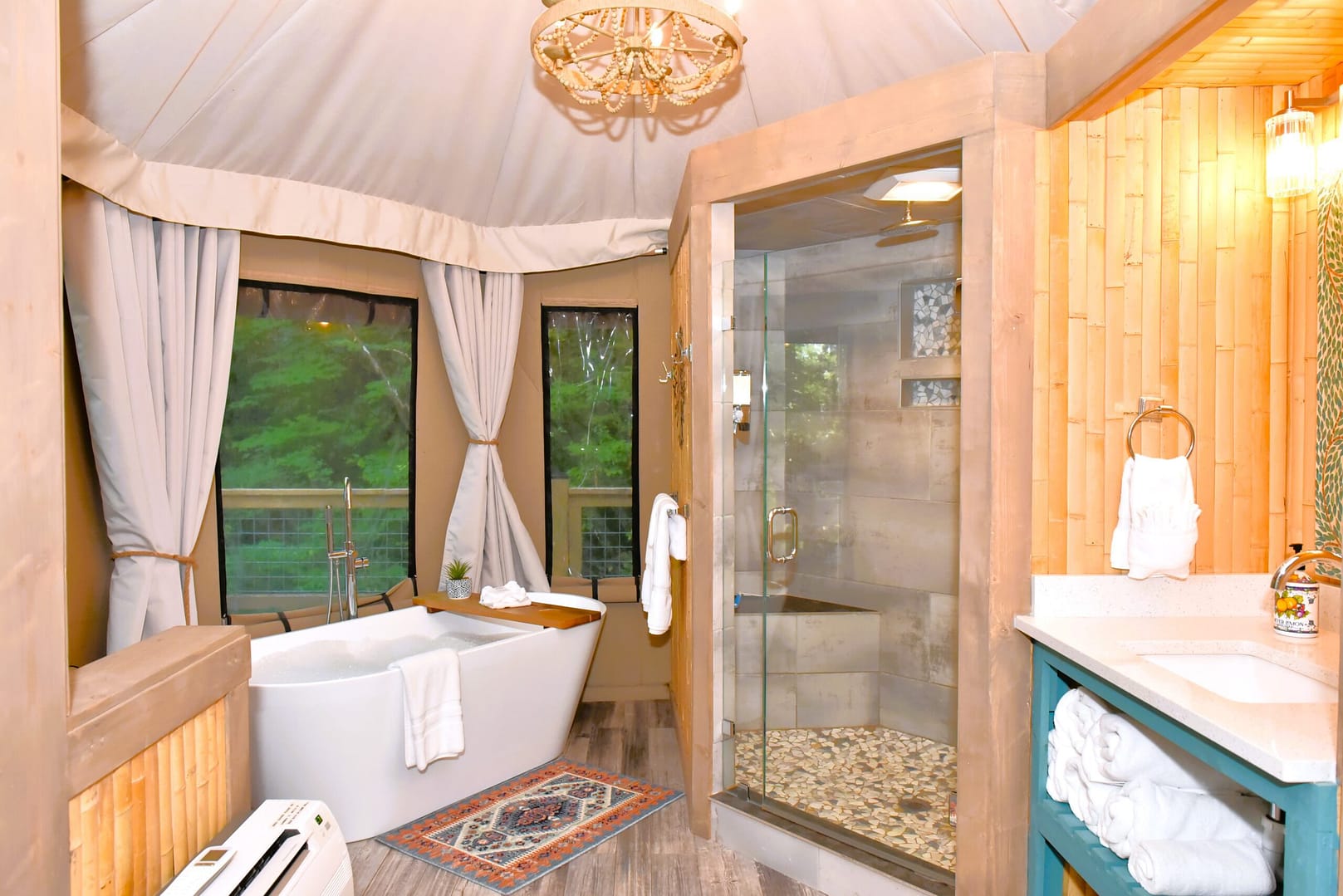 Book Canopy | Luxury Tents - Elk Hollow Resort