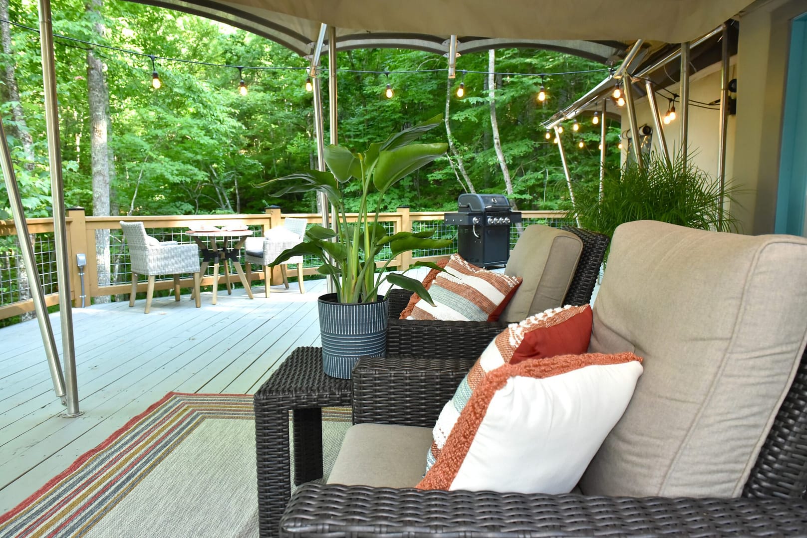 Book Canopy | Luxury Tents - Elk Hollow Resort
