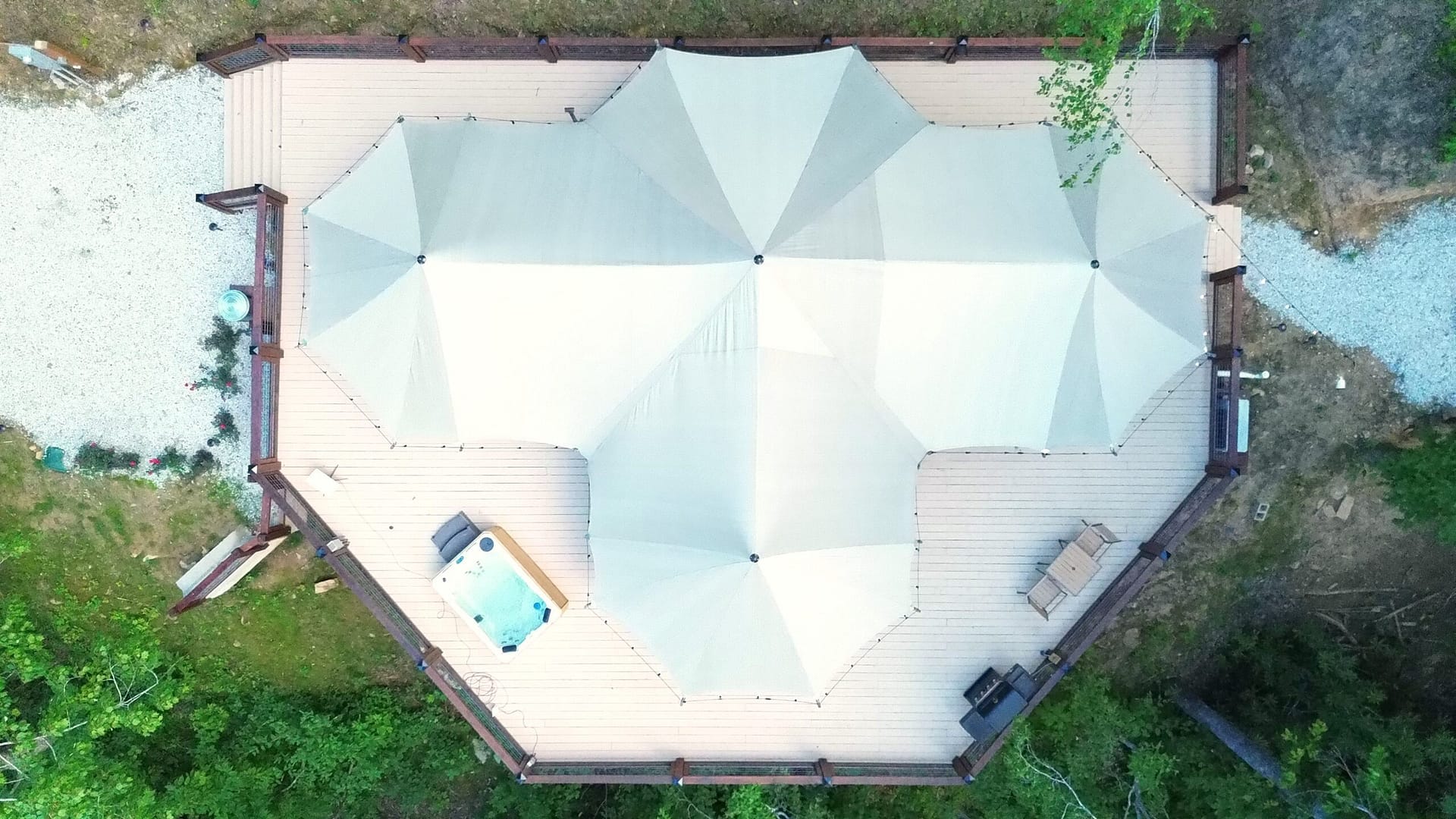 Book Firefly | Safari Tent - Elk Hollow Resort